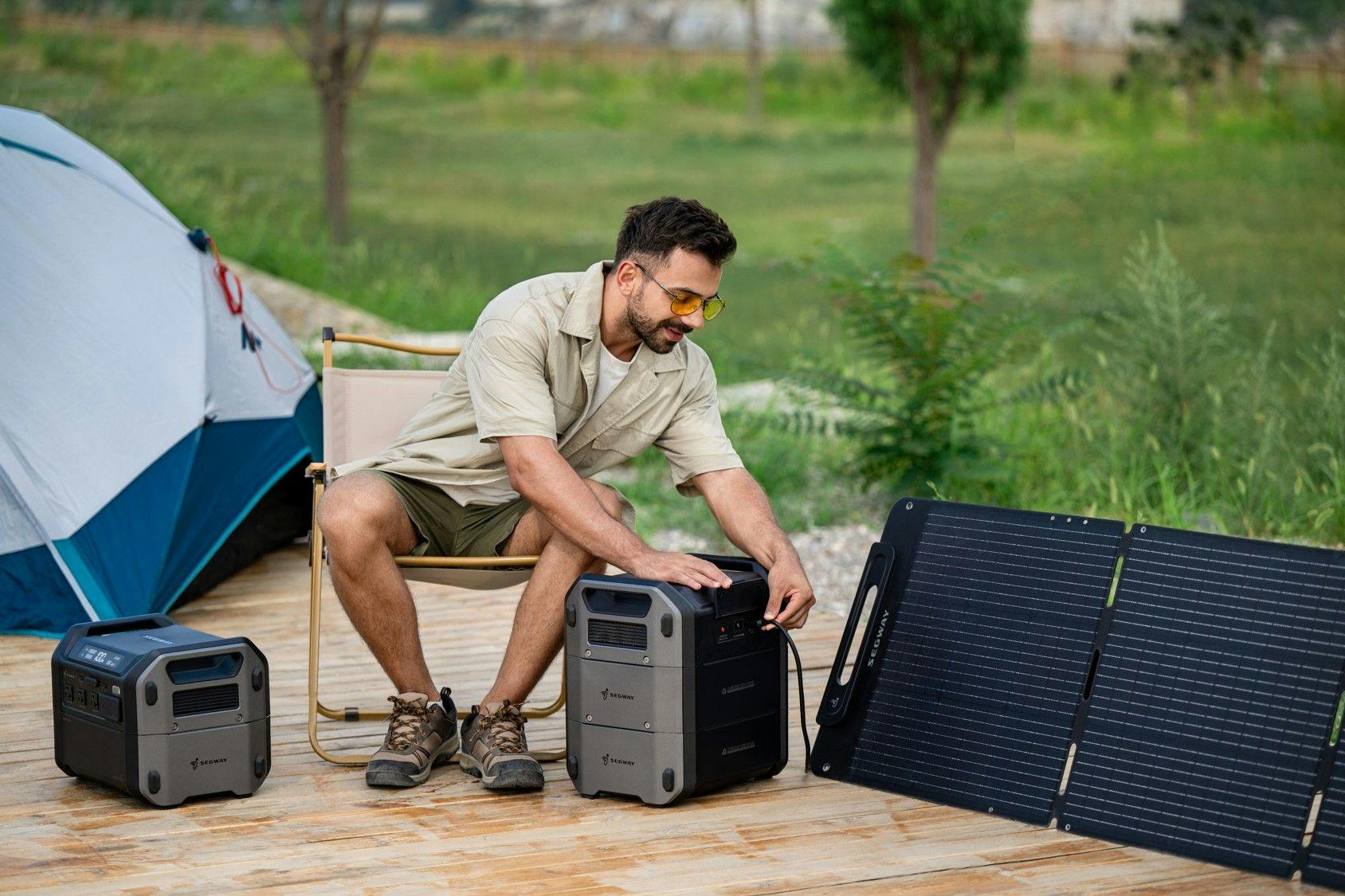 Segway SP200 Solar Panel | 200W Portable Charger | Segway USA